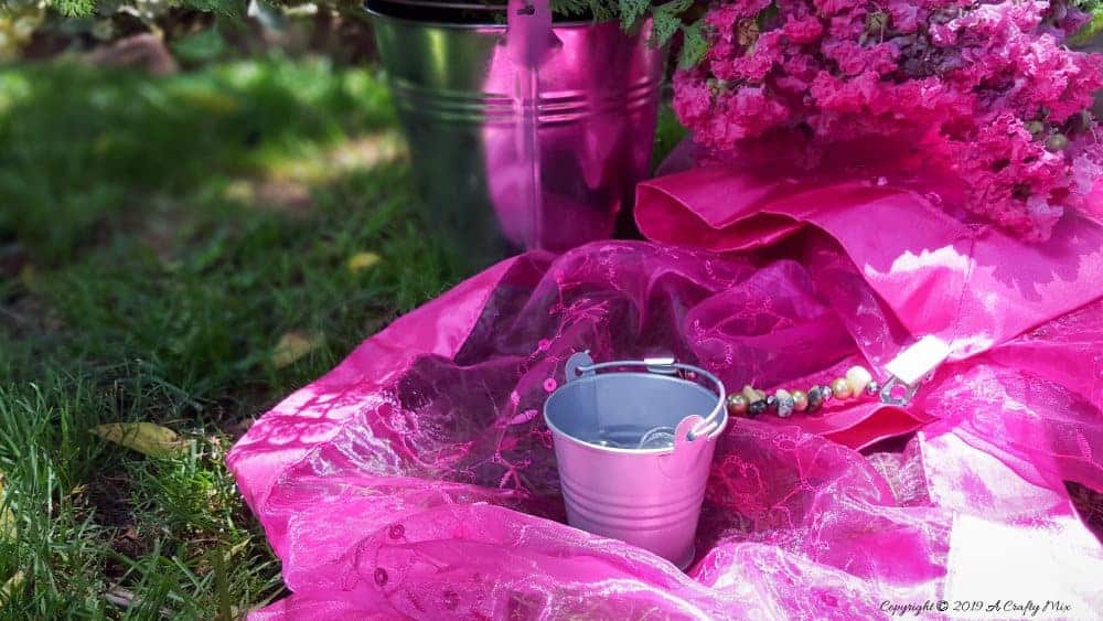 Quick Tablecloth Weights That Are Easy to Customize - A Crafty Mix
