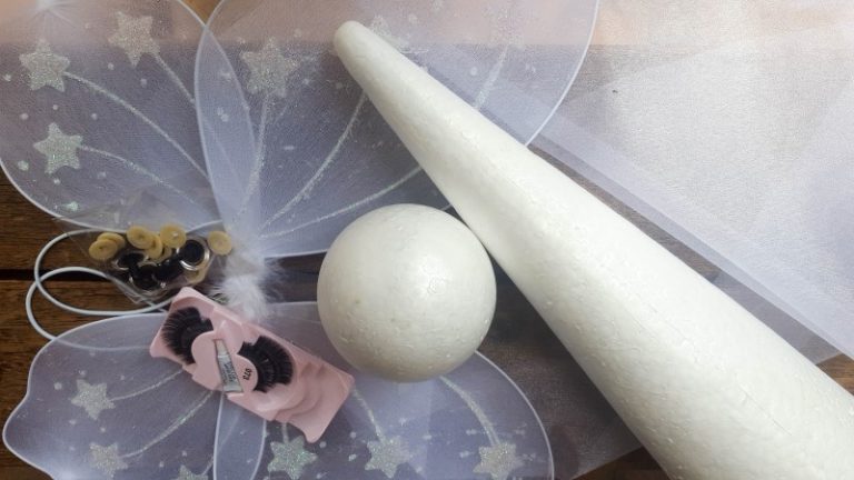 Quick and Easy Christmas Angels to Brighten up Your Decor - A Crafty Mix