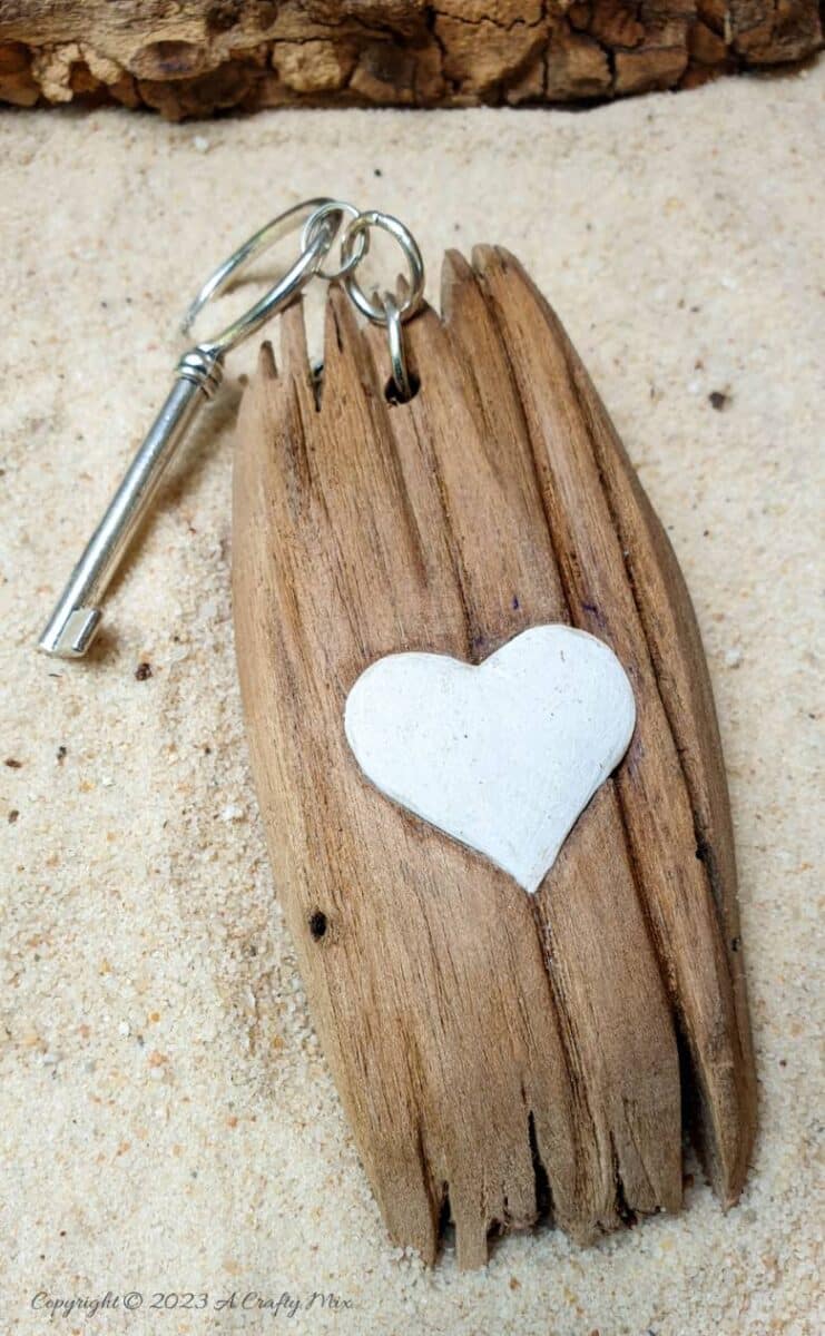 How to Give Wood a Realistic Jagged Edge - A Crafty Mix