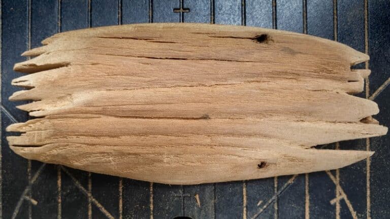 How to Give Wood a Realistic Jagged Edge - A Crafty Mix