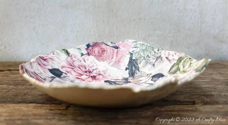 Clay-Baked Napkin Bowls: Easy Crafting - A Crafty Mix