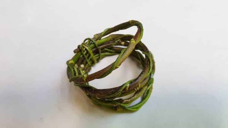 How to Make Fake Moss using a Bath Sponge - A Crafty Mix