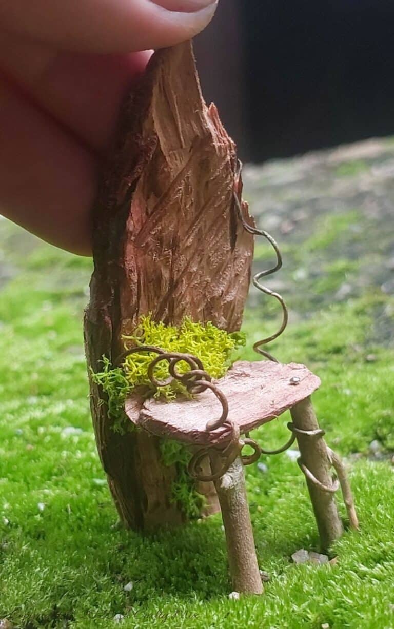 Magical Crafts: Quick Wood Chip Fairy Chair - A Crafty Mix